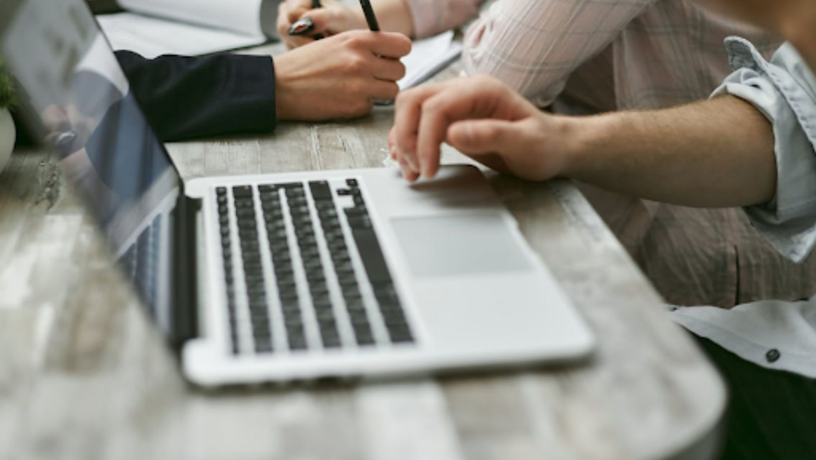 CRM Tools with Gantt Chart Capabilities - Wizzydigital